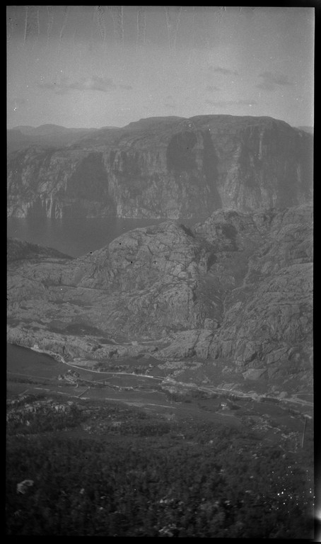 Fjelltur. Forsand-Tindefjell-Eiane. Sverre Idsøe, Rasmus Kyvik og ...