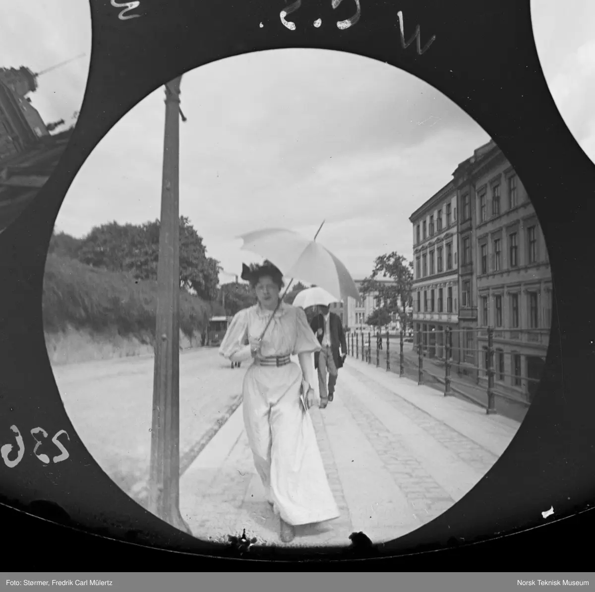 Lally Astrup (senere fru Reimers) - Norsk Teknisk Museum / DigitaltMuseum