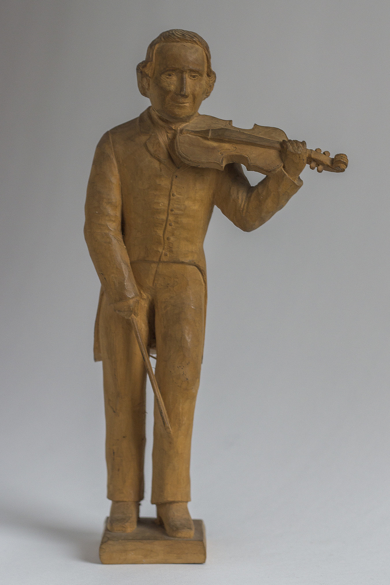 Treskulptur - Anno Kongsvinger Museum / DigitaltMuseum