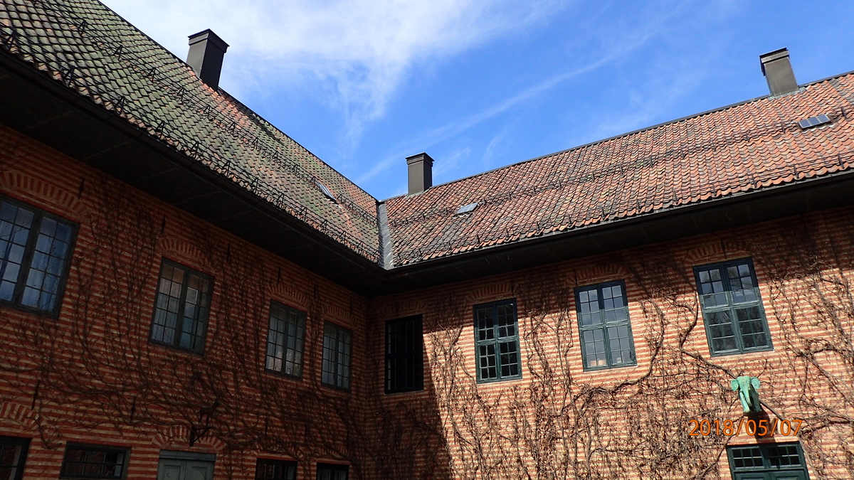 Bygård fra Dronningensgate 15, Oslo - Norsk Folkemuseum / DigitaltMuseum