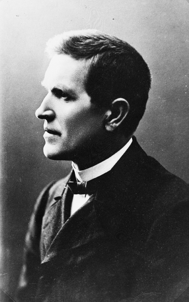 Portrett av bonde/forfatter Hans Seland frå Seland ved Flekkefjord. Han ...