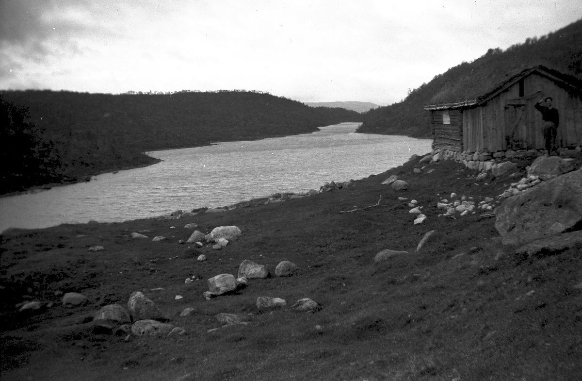 Fotoarkiv etter Aanund Olavson Edland. Landskapsportrett fra ...
