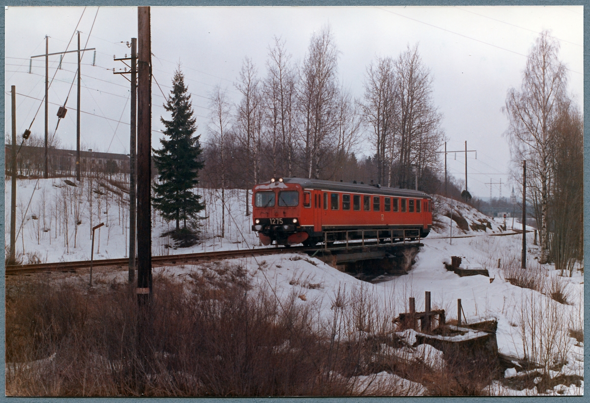 Statens Järnvägar, SJ Y1 1275 på linjen mellan Årjäng och Arvika ...