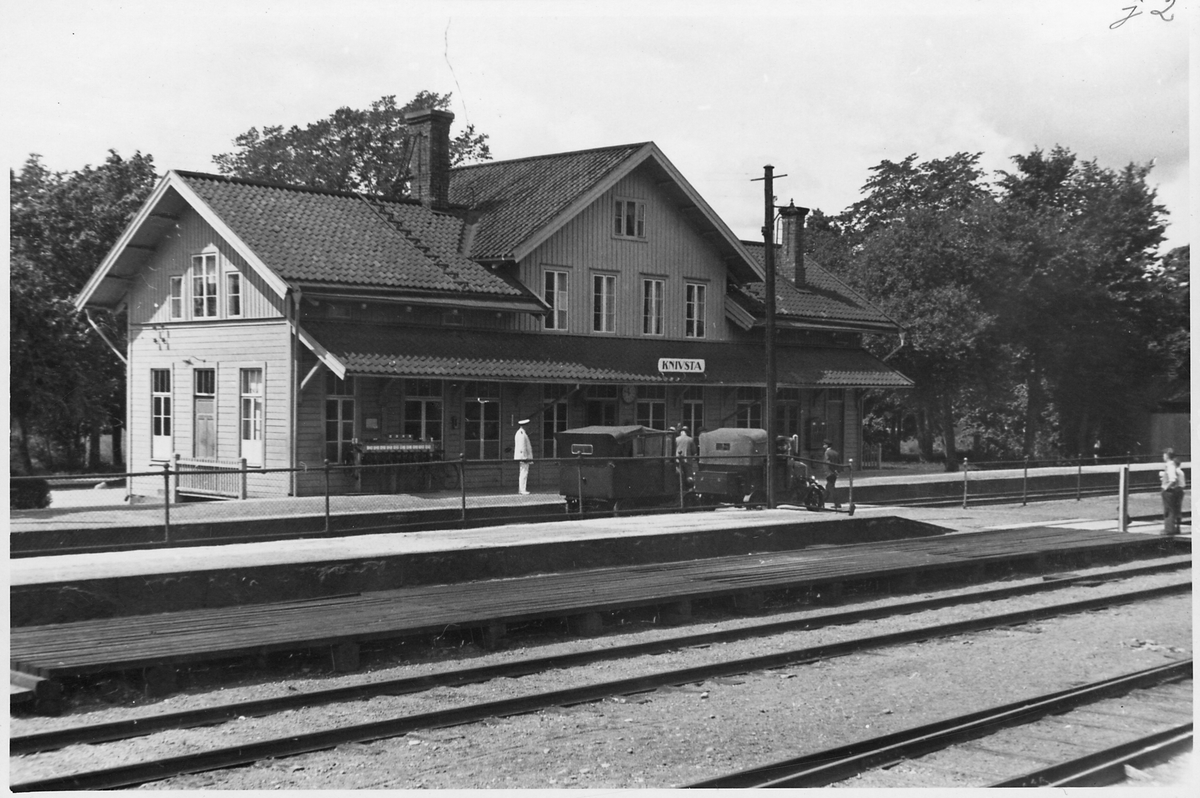 Knivsta station. - Järnvägsmuseet / DigitaltMuseum