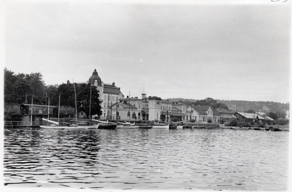 Jönköping station vid Vättern. - Järnvägsmuseet / DigitaltMuseum