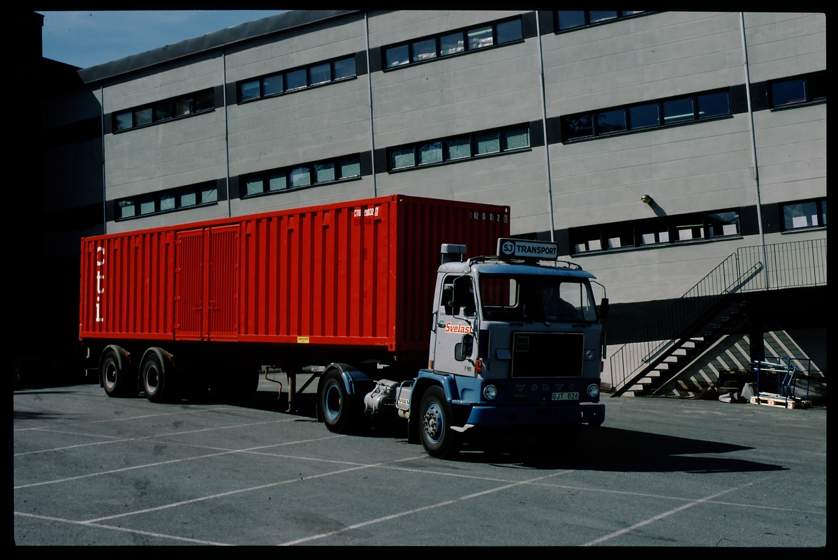Statens Järnvägar SJ Svelast lastbil med container. - Järnvägsmuseet ...