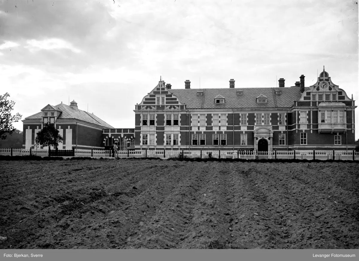 Levanger lærerskole - Levanger Fotomuseum / DigitaltMuseum