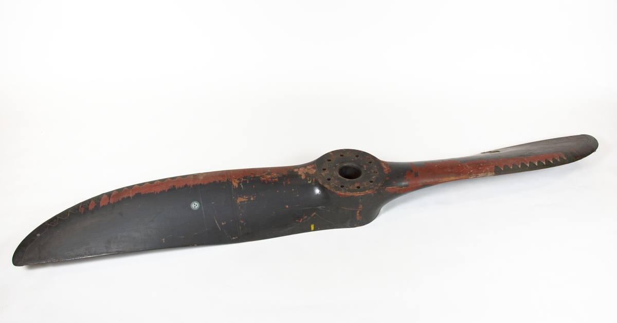 Flygplanspropeller - Flygvapenmuseum / DigitaltMuseum