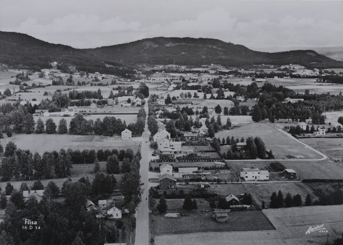 Flisa Sentrum. - Anno Domkirkeodden / DigitaltMuseum