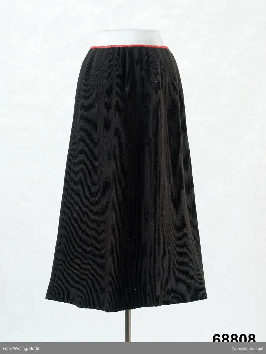 Kjol - Nordiska museet / DigitaltMuseum