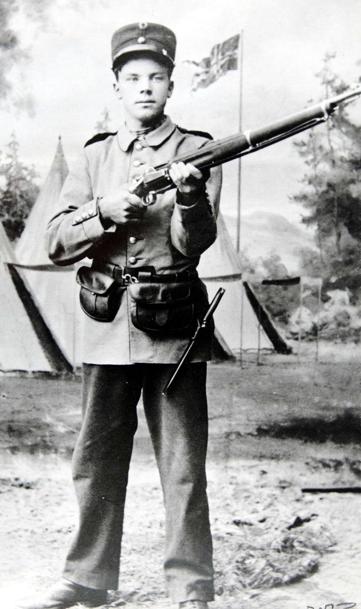 Menig soldat 1905 - Forsvarets museer / DigitaltMuseum