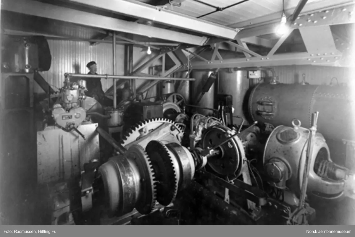 Skansen bru : maskineri - Norsk Jernbanemuseum / DigitaltMuseum